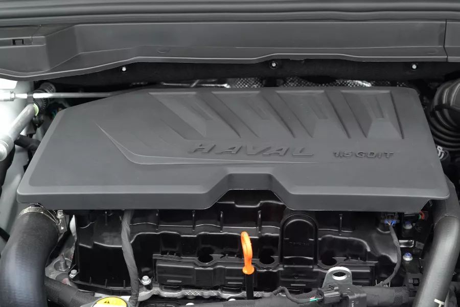 大空间、大天窗、大扭矩，试驾全能选手新哈弗H6Coupe智联版_智选车